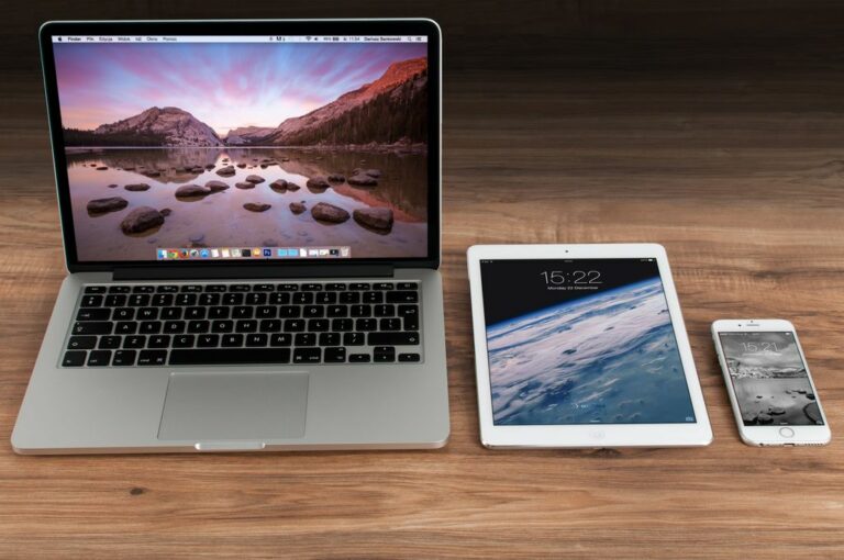 iPad vs Laptop: Unveiling the Pros and Cons